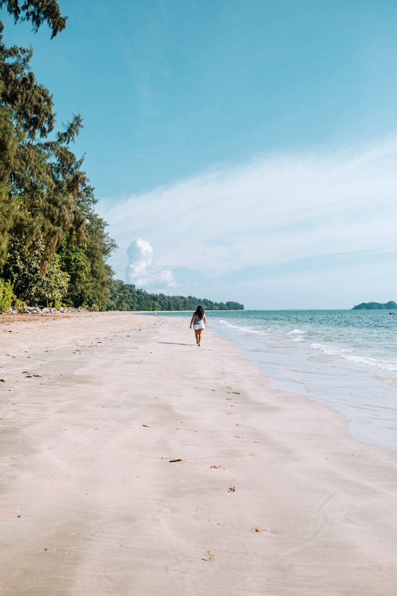 Koh Jum: Complete guide to the backpacker island in Thailand